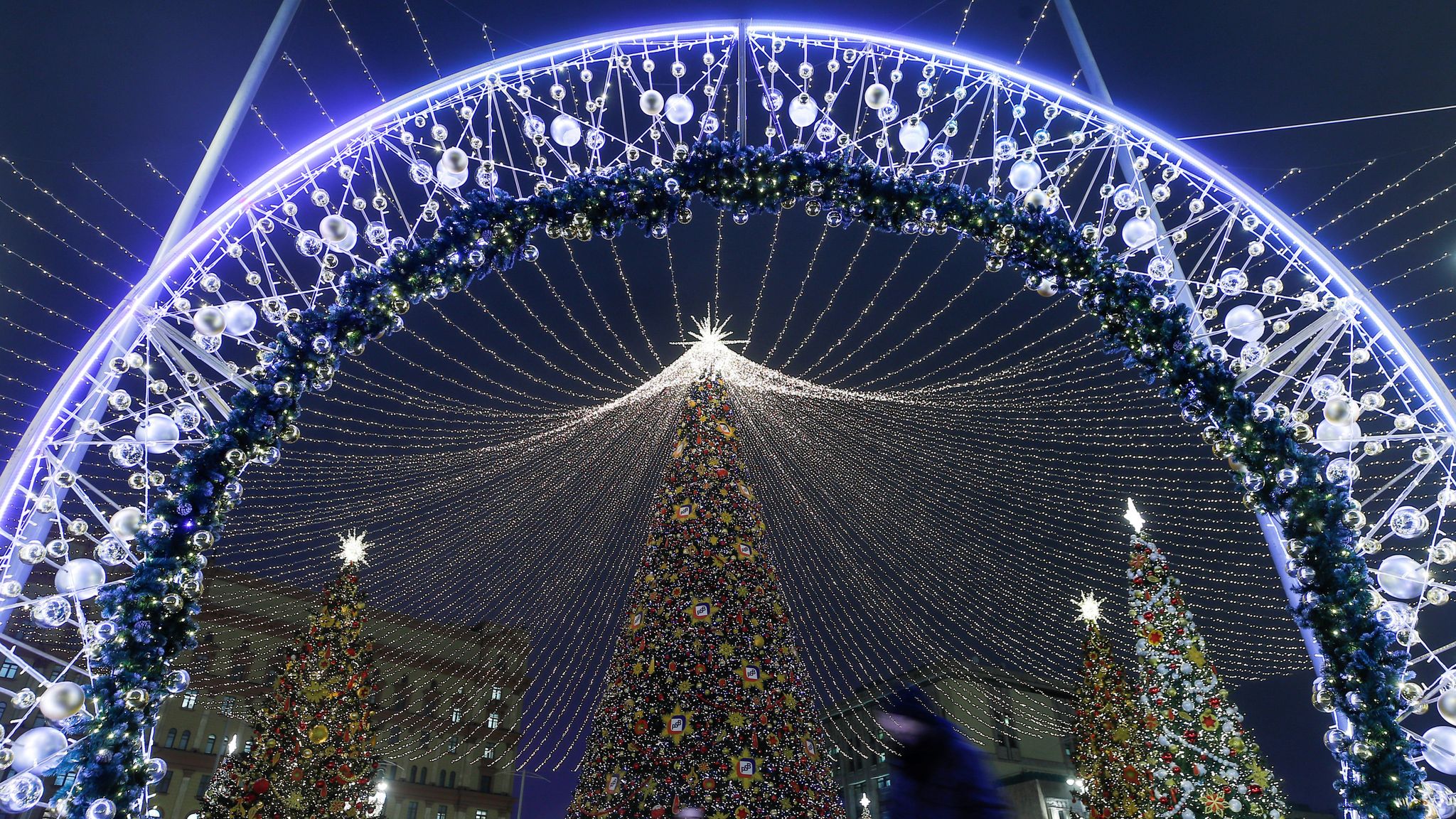 Christmas around the world in pictures | World News | Sky News