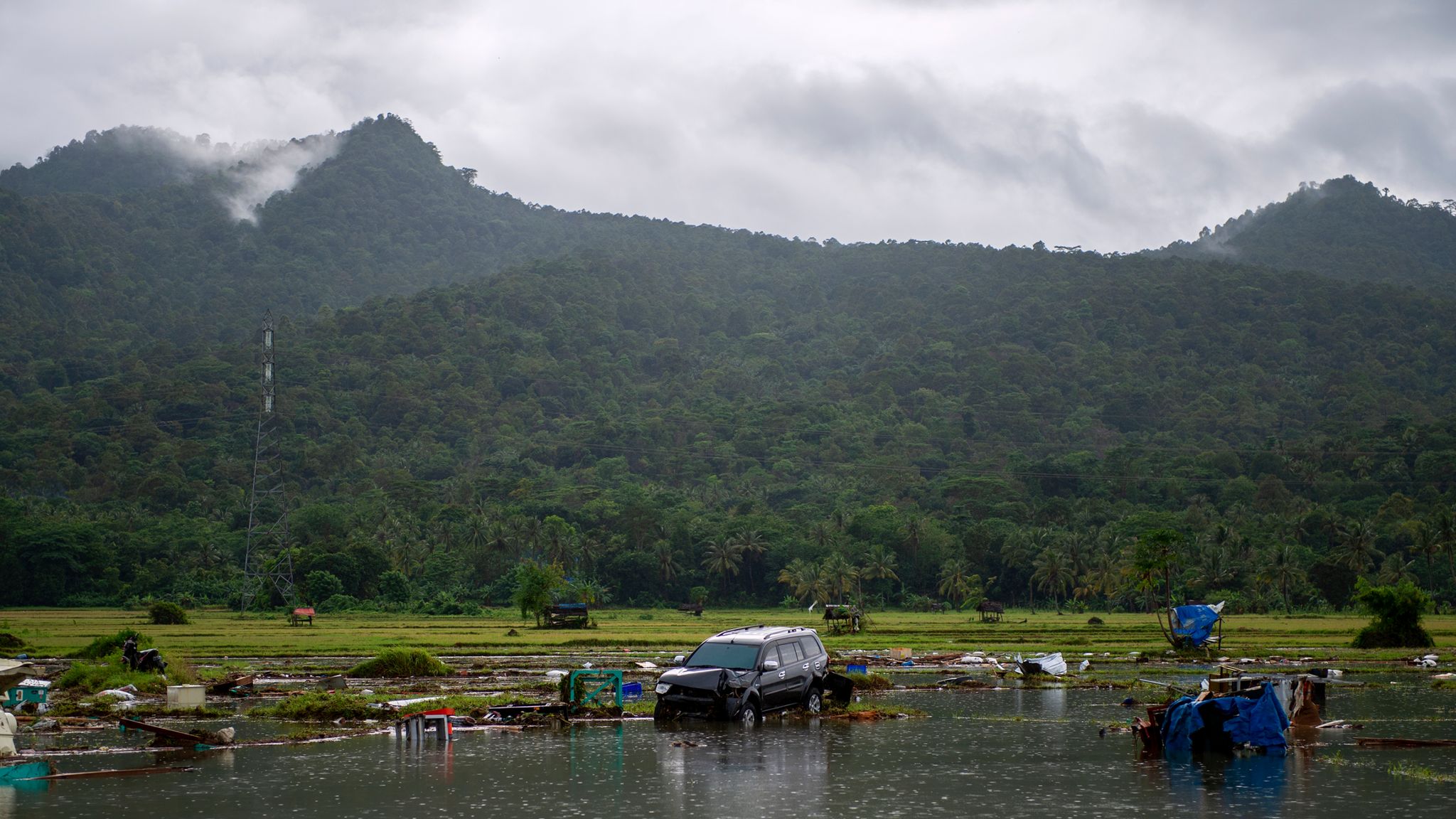 Tales of resilience and hope after Indonesia tsunami kills at least 370 ...