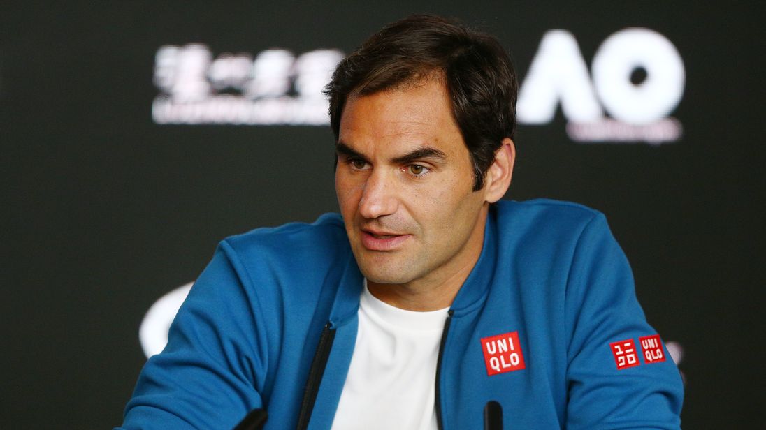 Federer 'sad and shocked' to learn of Murray retirement