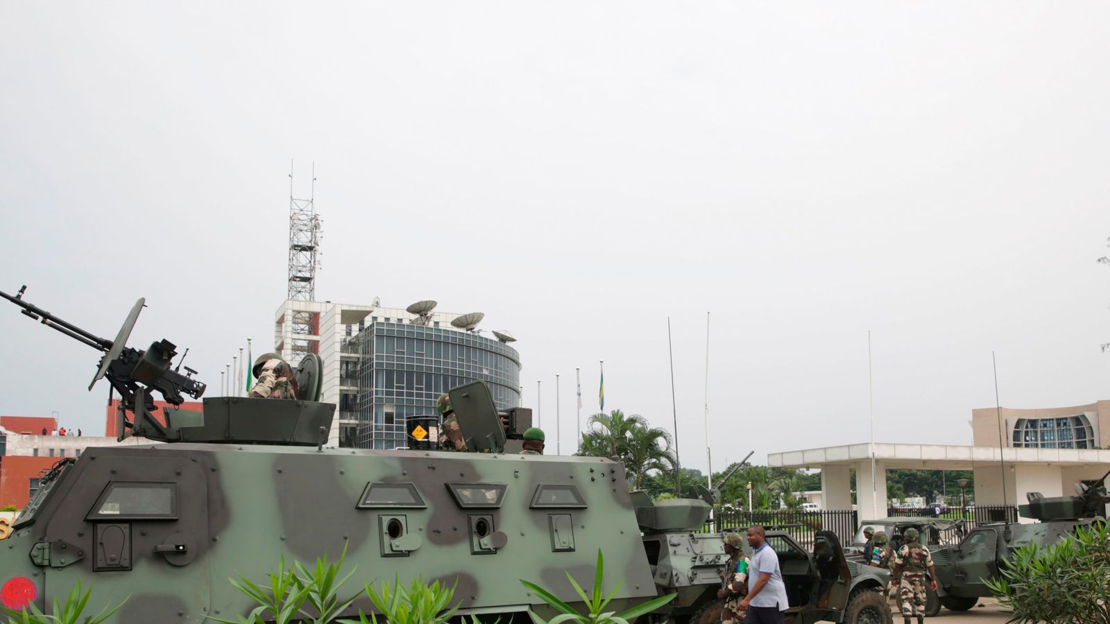 Gabon coup attempt: Chief rebel arrested and two commandos killed, says ...