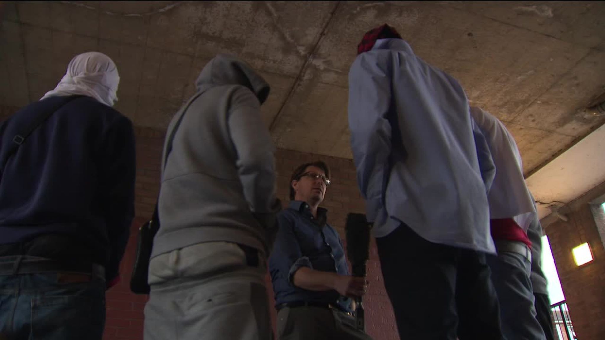 London gang speaks of violence in the capital as govt brings in ...