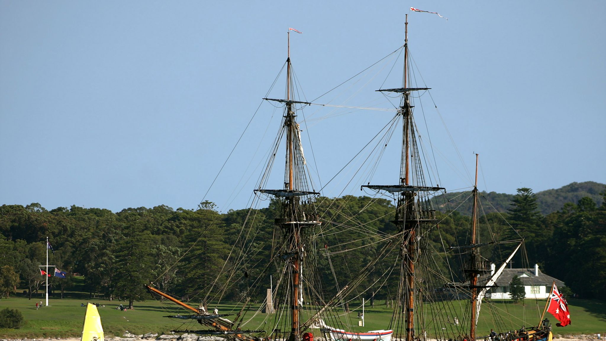 New Zealand: UK expresses 'regret' over Maori killings after Captain ...