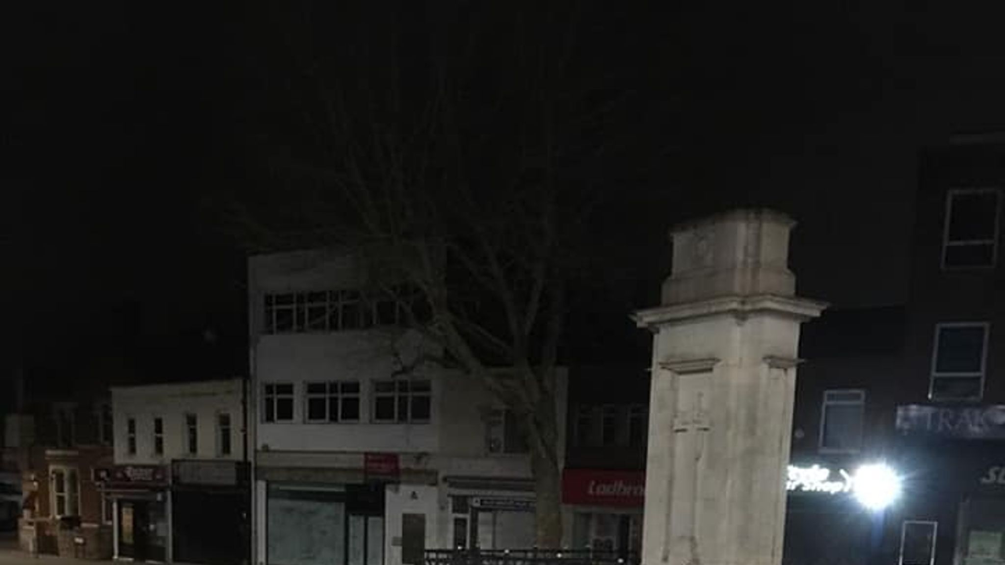 Man arrested after 50 wreaths thrown from Swindon war memorial | UK ...