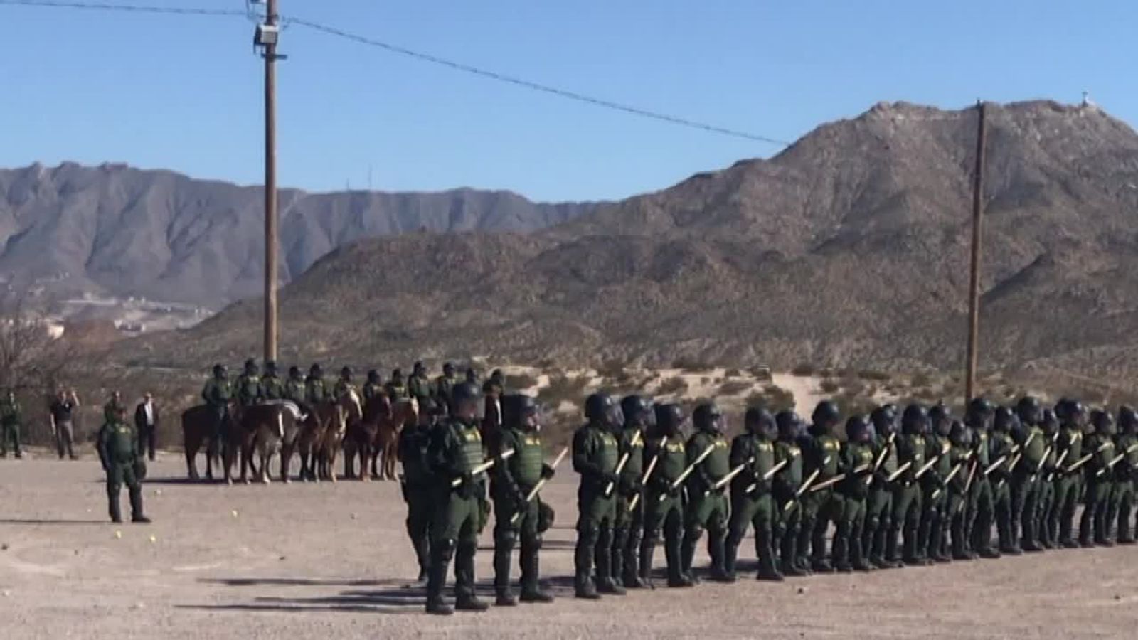 Officers prepare for Mexico border clashes | World News | Sky News