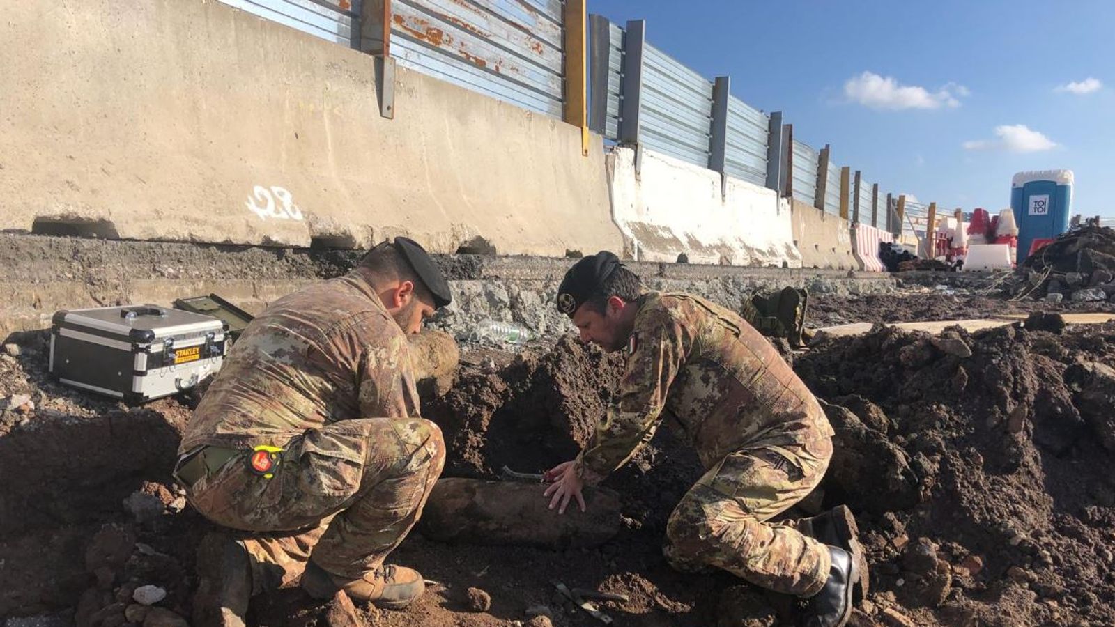 Airport in Rome closes temporarily as experts remove WWII era bombs ...