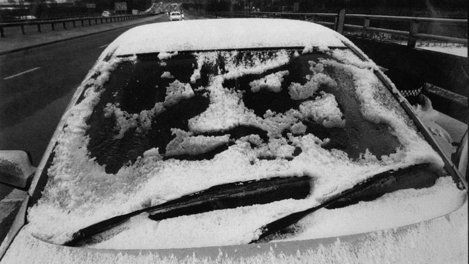 Teacher Neil Jessop banned after 70mph 'Bird Box challenge' drive | UK ...