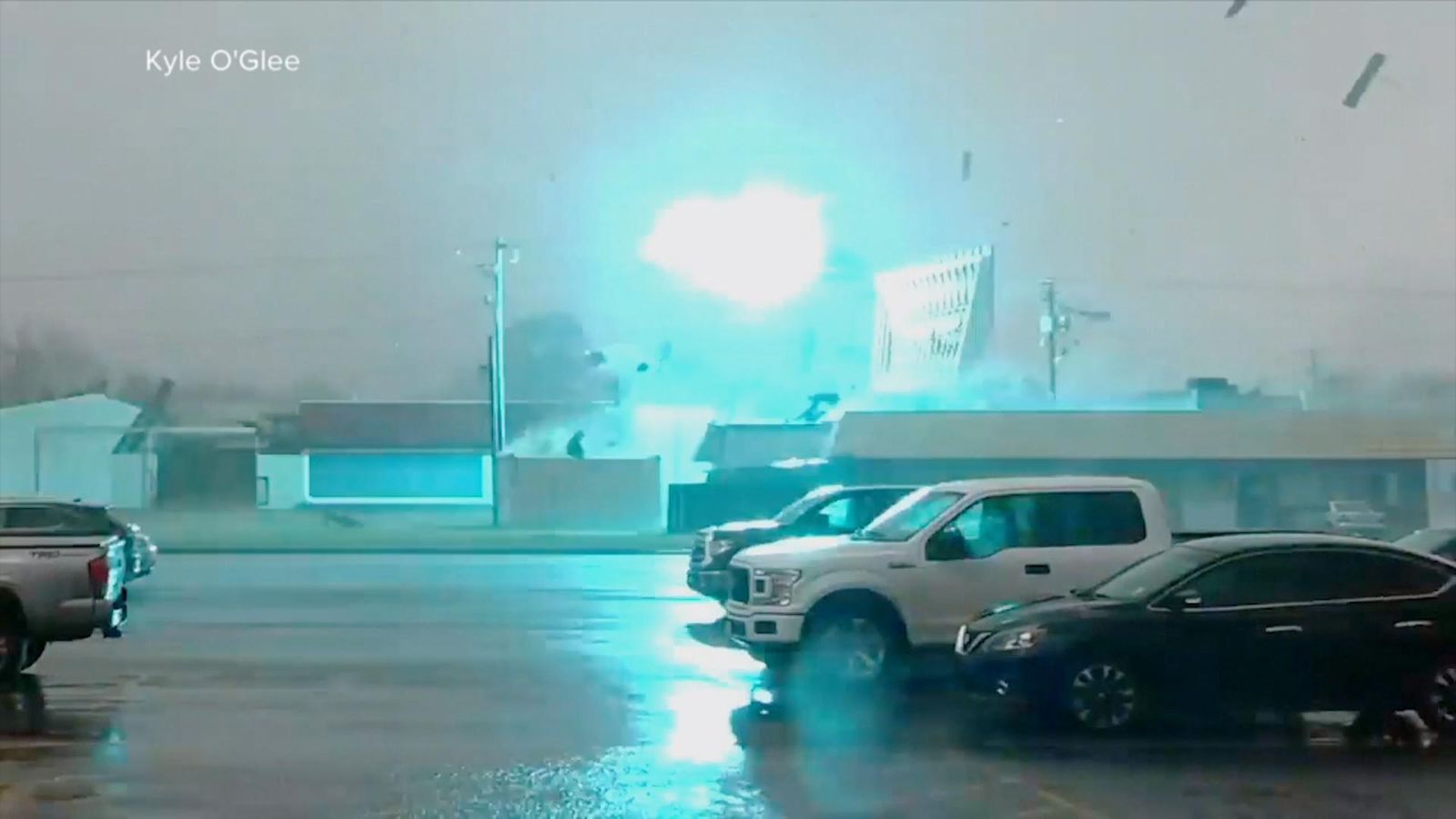 Tornado rips roof off building | US News | Sky News