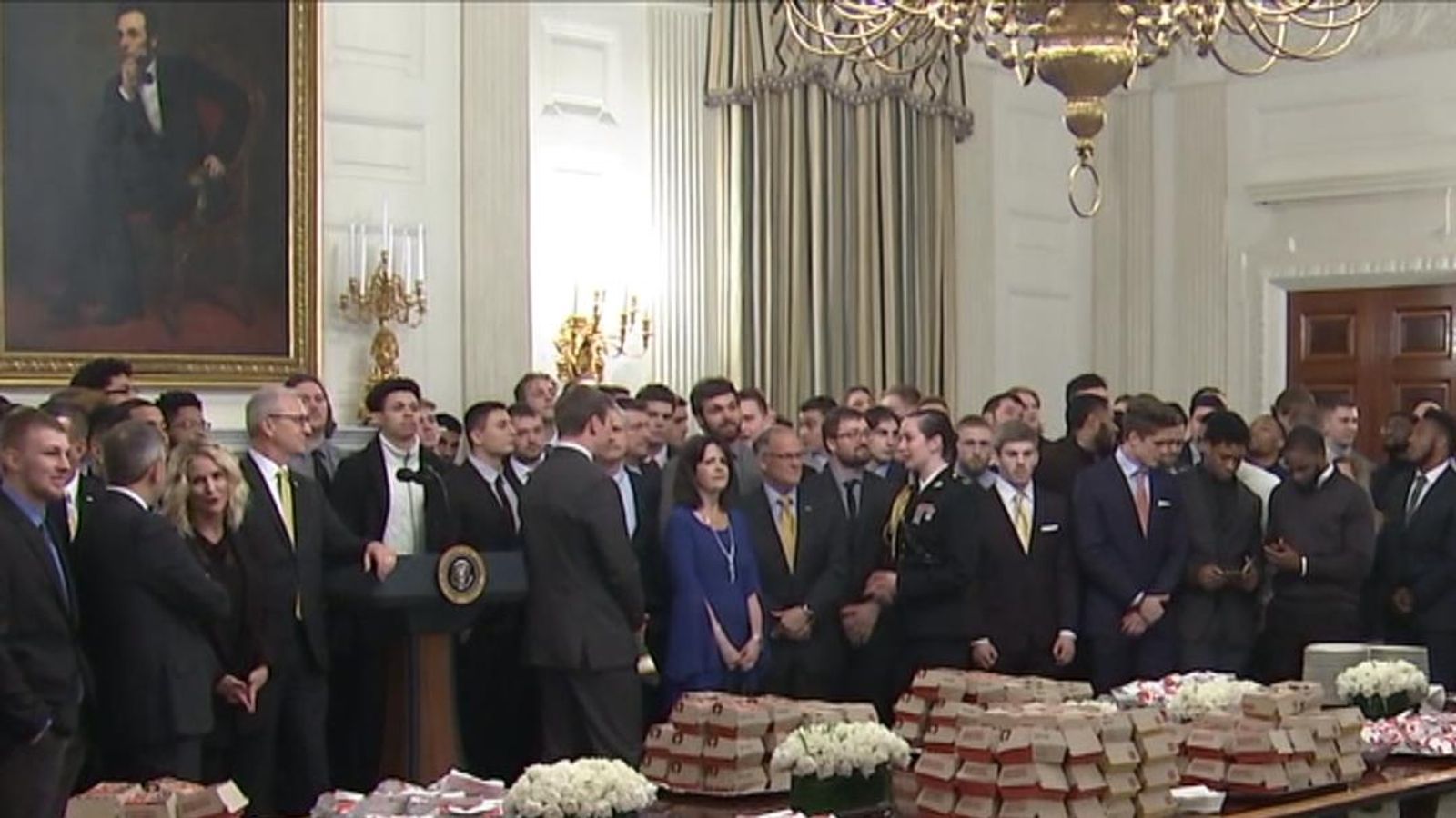 Donald Trump provides another fast-food banquet at the White House | US ...