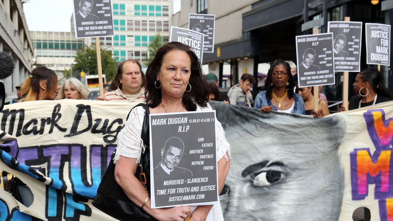 Mark Duggan: Family of man whose death sparked 2011 riots sue ...