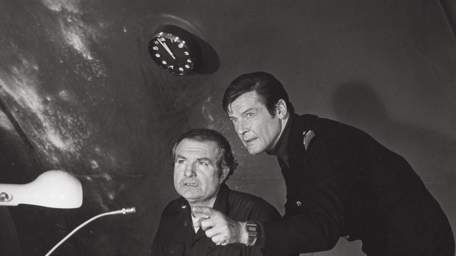 Shane Rimmer: Voice of Thunderbirds' Scott Tracy dies aged 89 | UK News ...