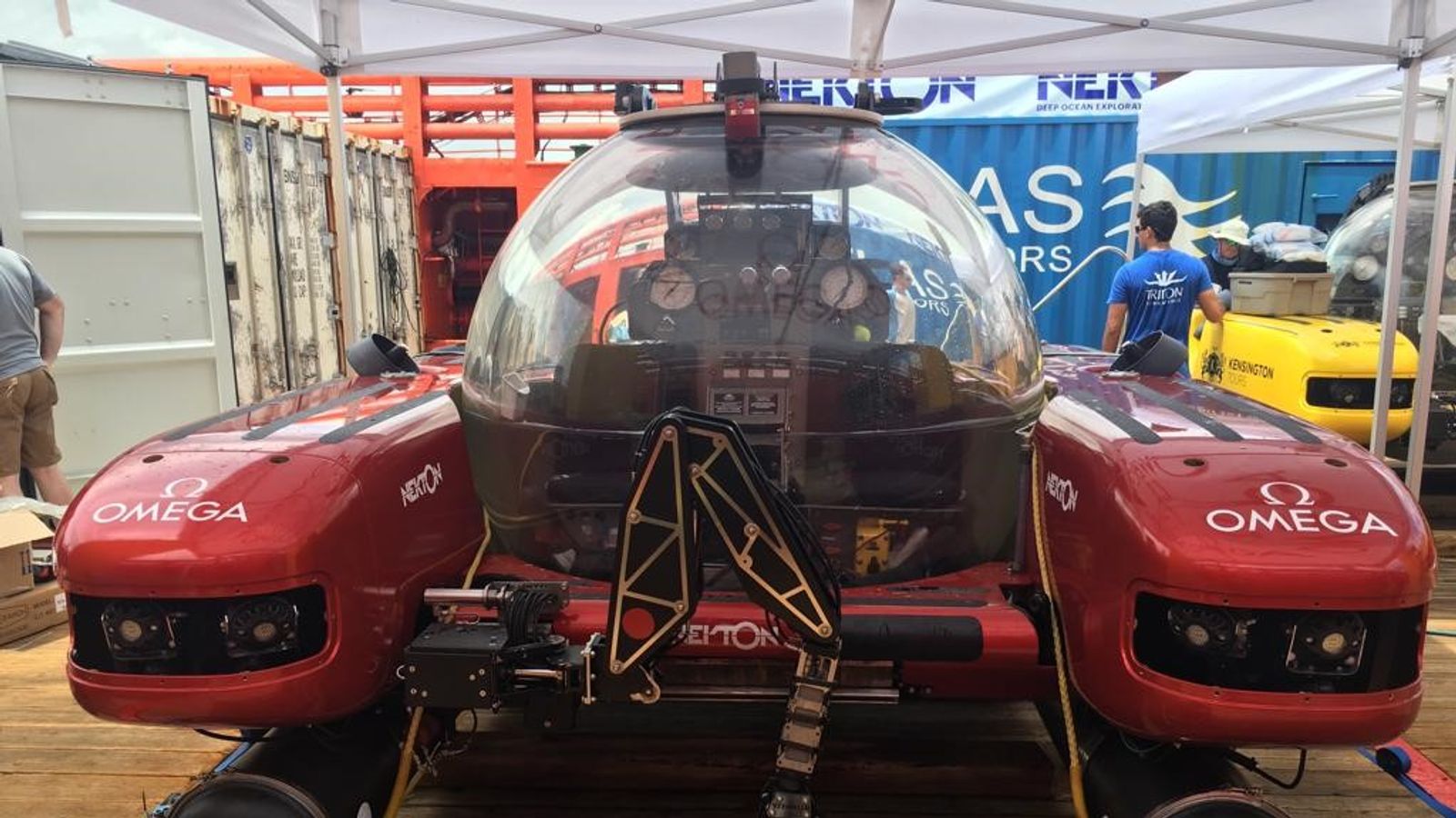 Deep Ocean Live: How the submarines operate | Sky News