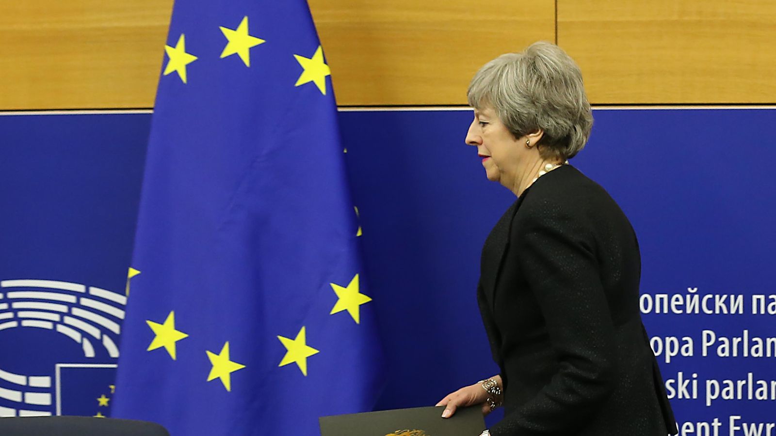 The shape of Brexit and Mrs May's job are on the line | Politics News ...