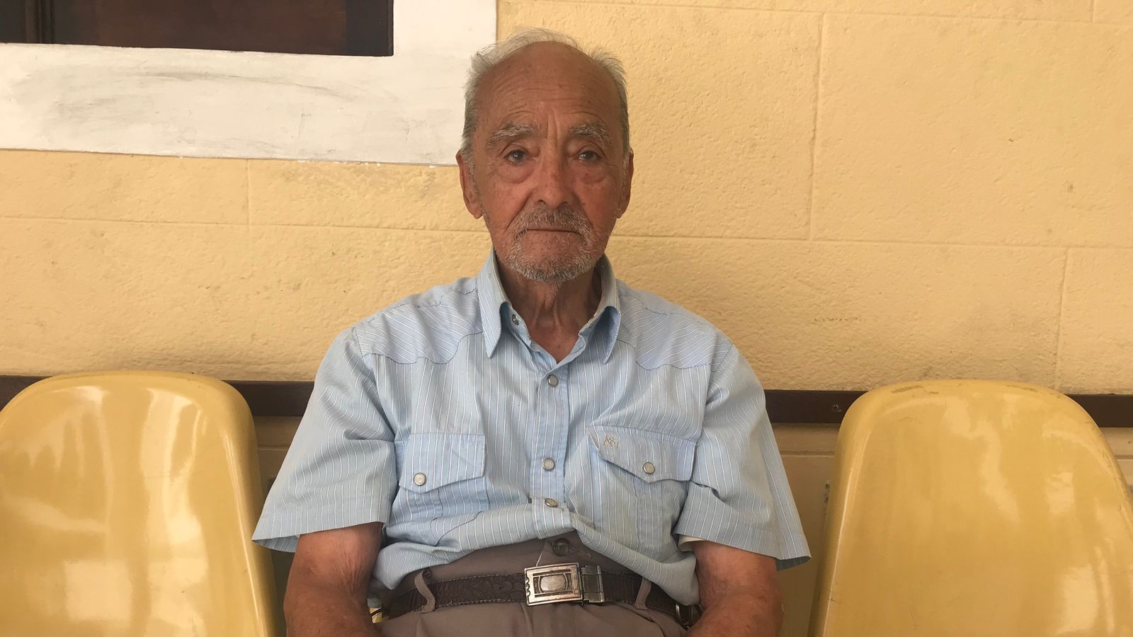 Abandoned and forgotten: Elderly left behind by those fleeing Venezuela ...