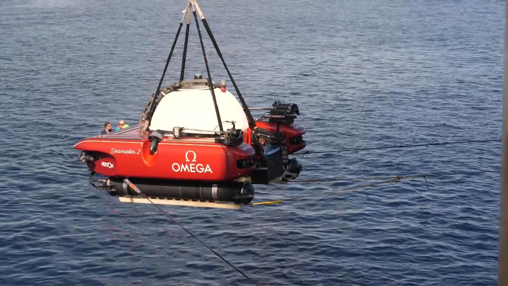 Deep Ocean Live: Rescuers save mini-submarine which was stranded on ...