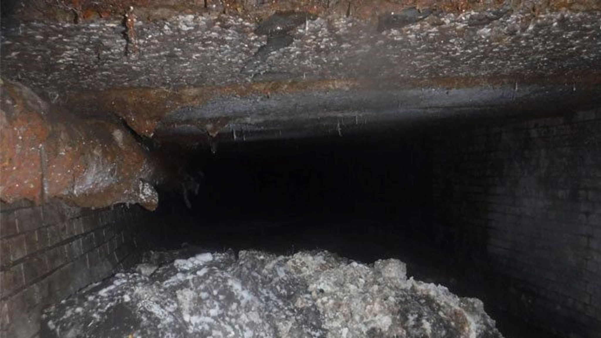 Devon's largest ever fatberg successfully removed | UK News | Sky News