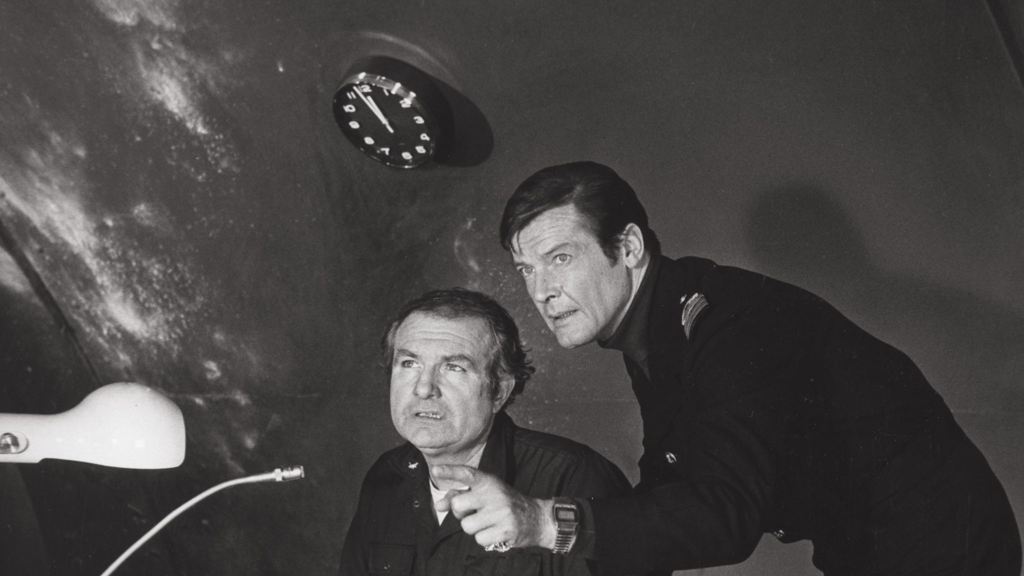 Shane Rimmer: Voice of Thunderbirds' Scott Tracy dies aged 89 | UK News ...