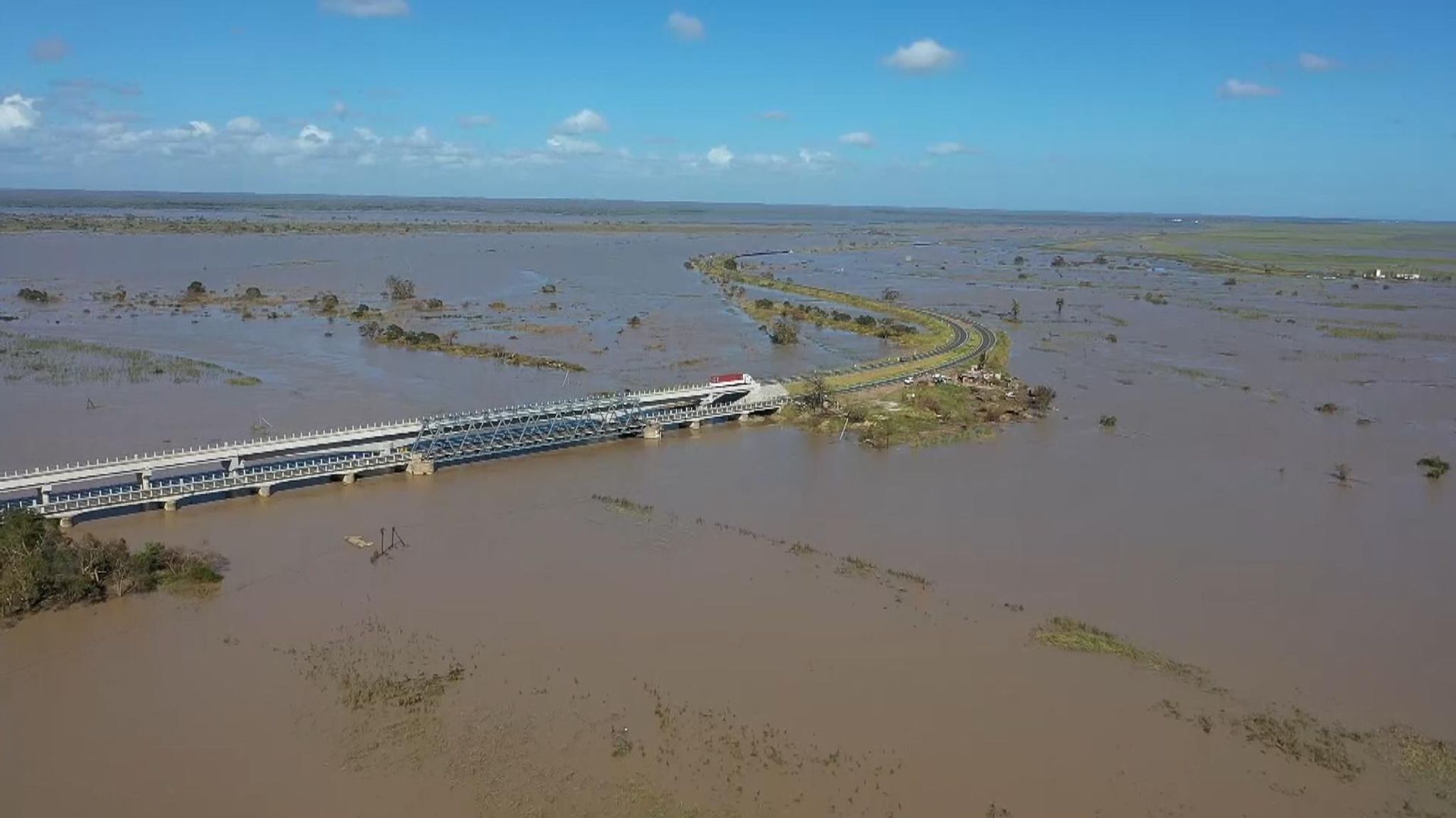 Cyclone Idai: People are starving along the 'road of suffering' | World ...