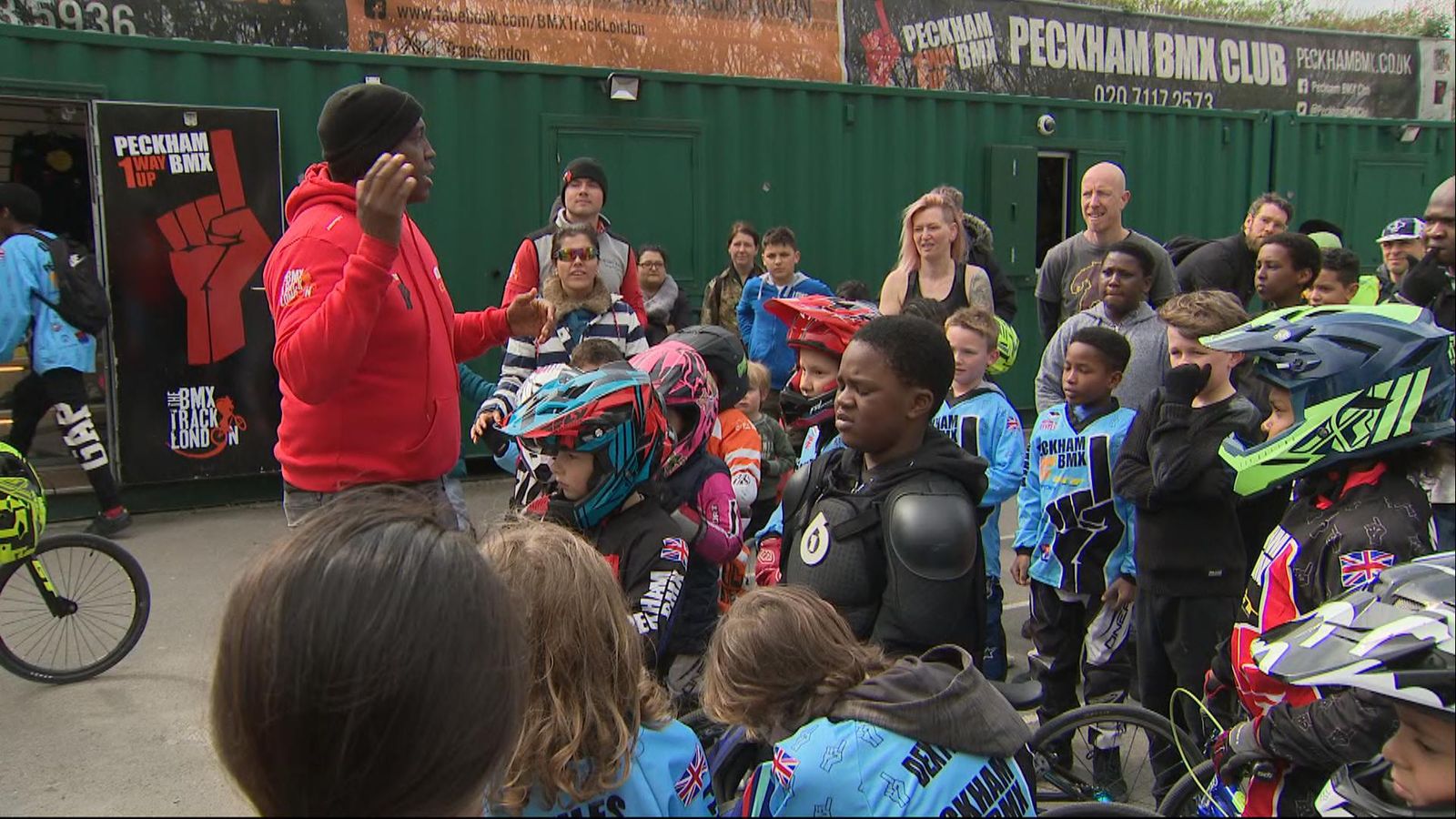 How Peckham BMX club is keeping kids away from crime and turning them ...