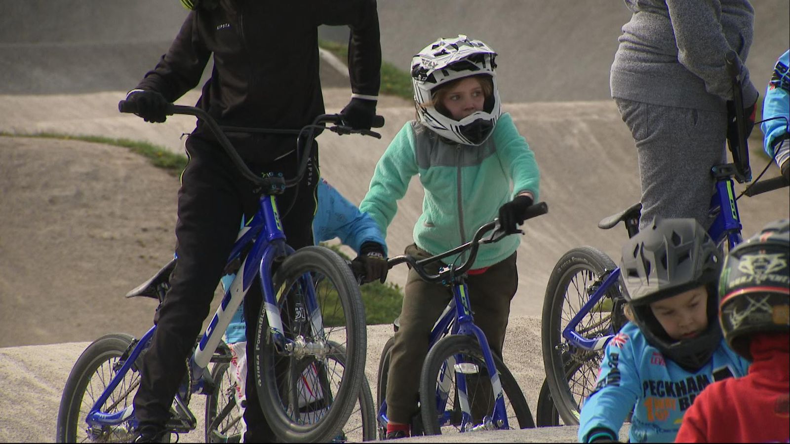 How Peckham BMX club is keeping kids away from crime and turning them ...