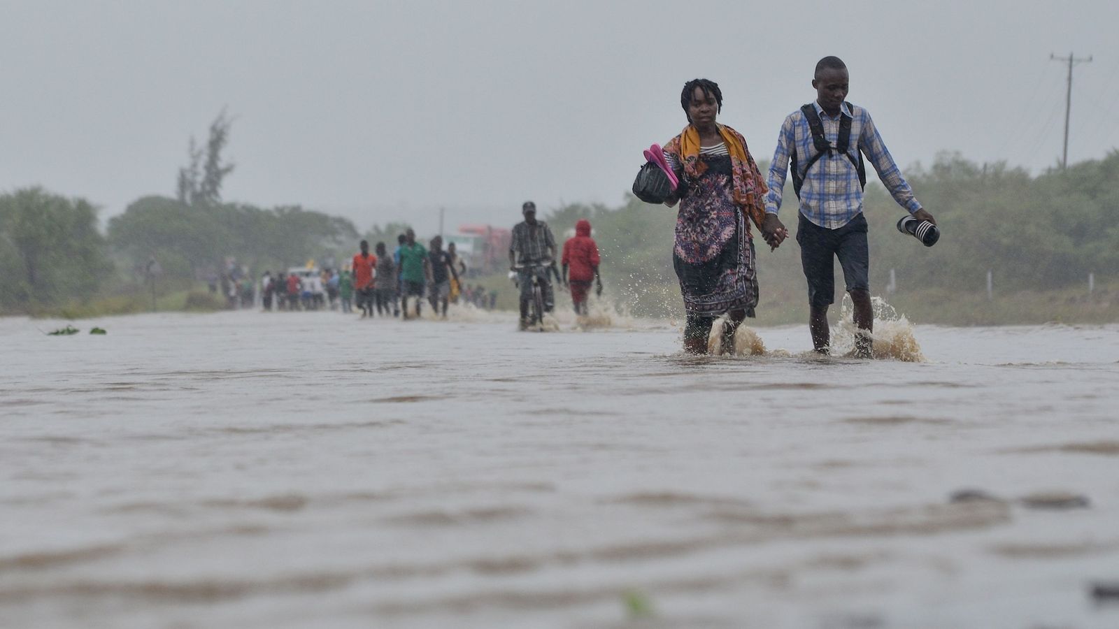 Cyclone Kenneth: Thousands stranded in Mozambique with more rain ...