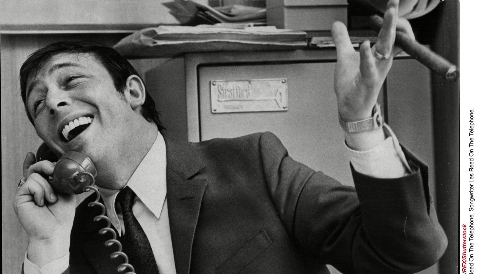 Les Reed: Tom Jones pays tribute as songwriter behind hit Delilah dies ...