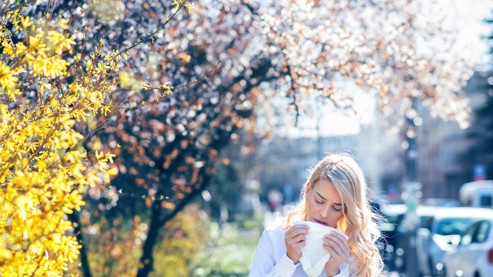 UK weather: Storms, high pollen levels and 30C temperatures all ...