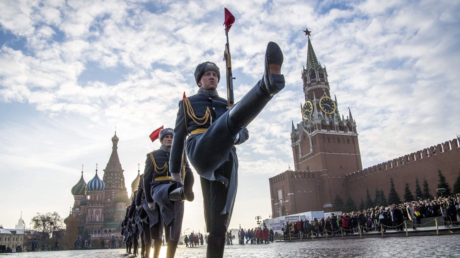 Russian defence ministry claims troops are 'trained to use telepathy in ...