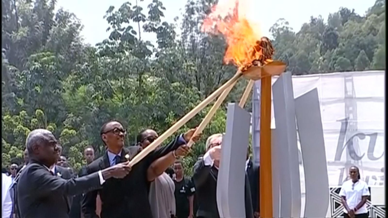 Rwanda: 'This is the light of remembrance... of life' | World News ...