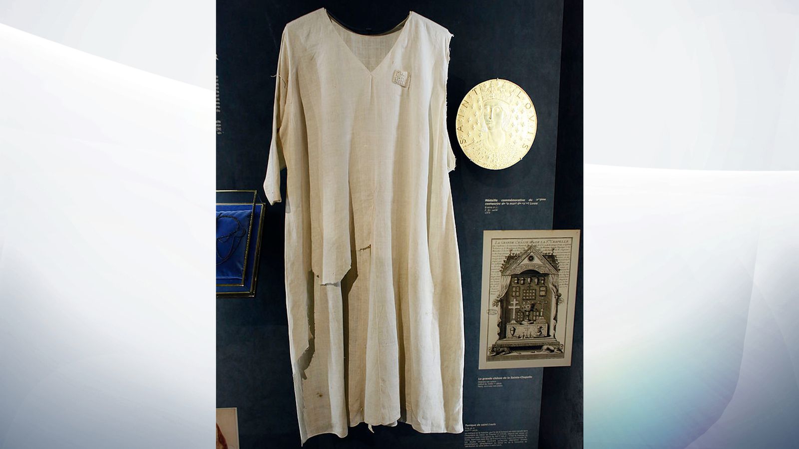 Crown of Thorns and a royal tunic: Notre-Dame relics firefighters ...