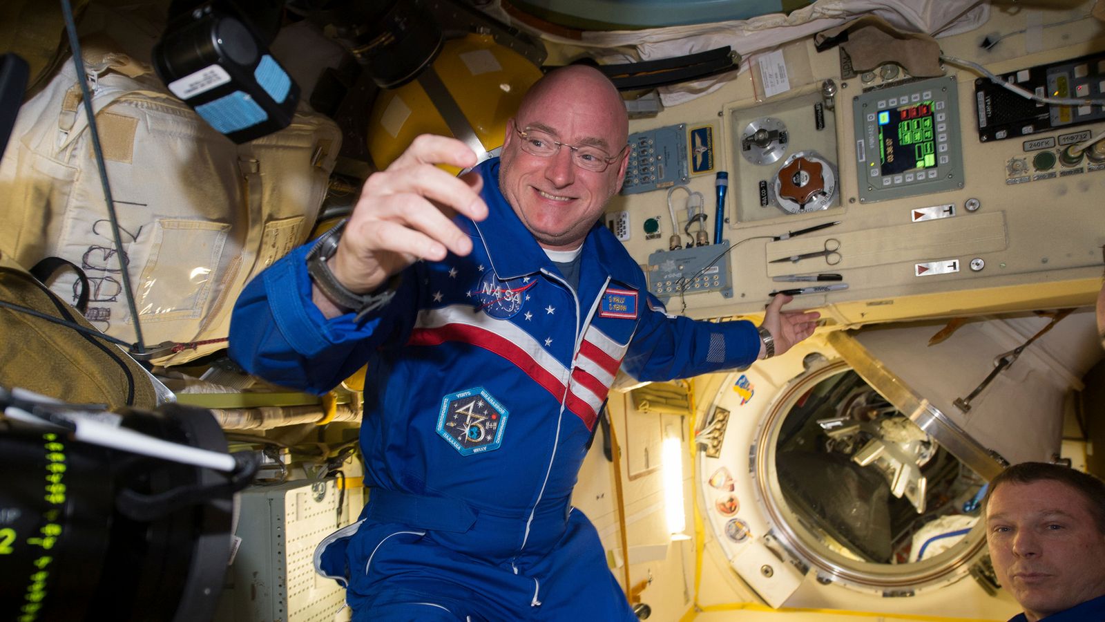 NASA to shed light on effects of space travel with unique twin study ...