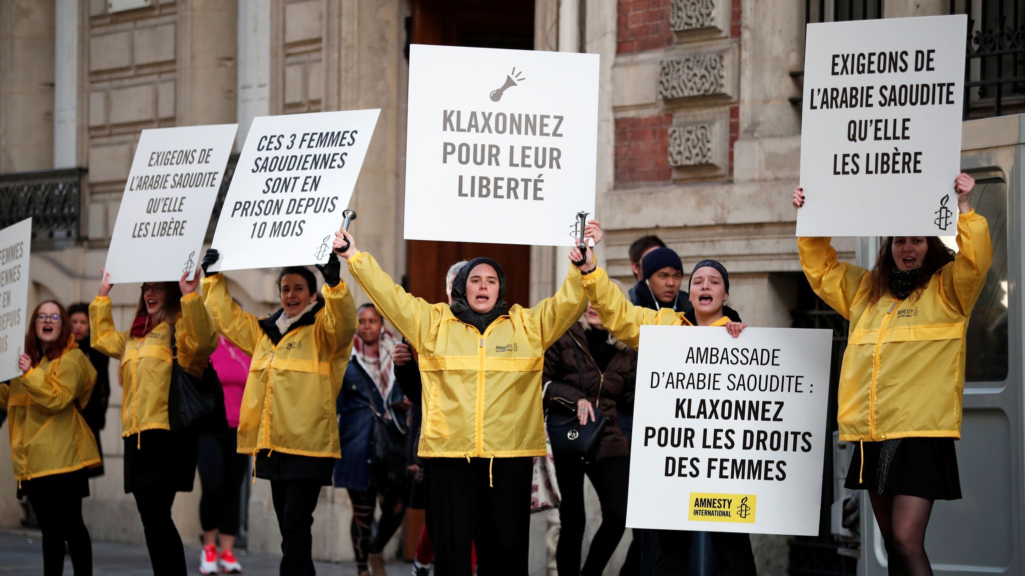 Saudi runaway sisters claim they are 'in danger' and plead for help on ...