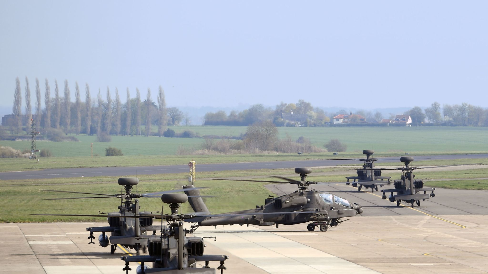 UK deploys Apache attack helicopters to Estonia to deter 'very credible ...