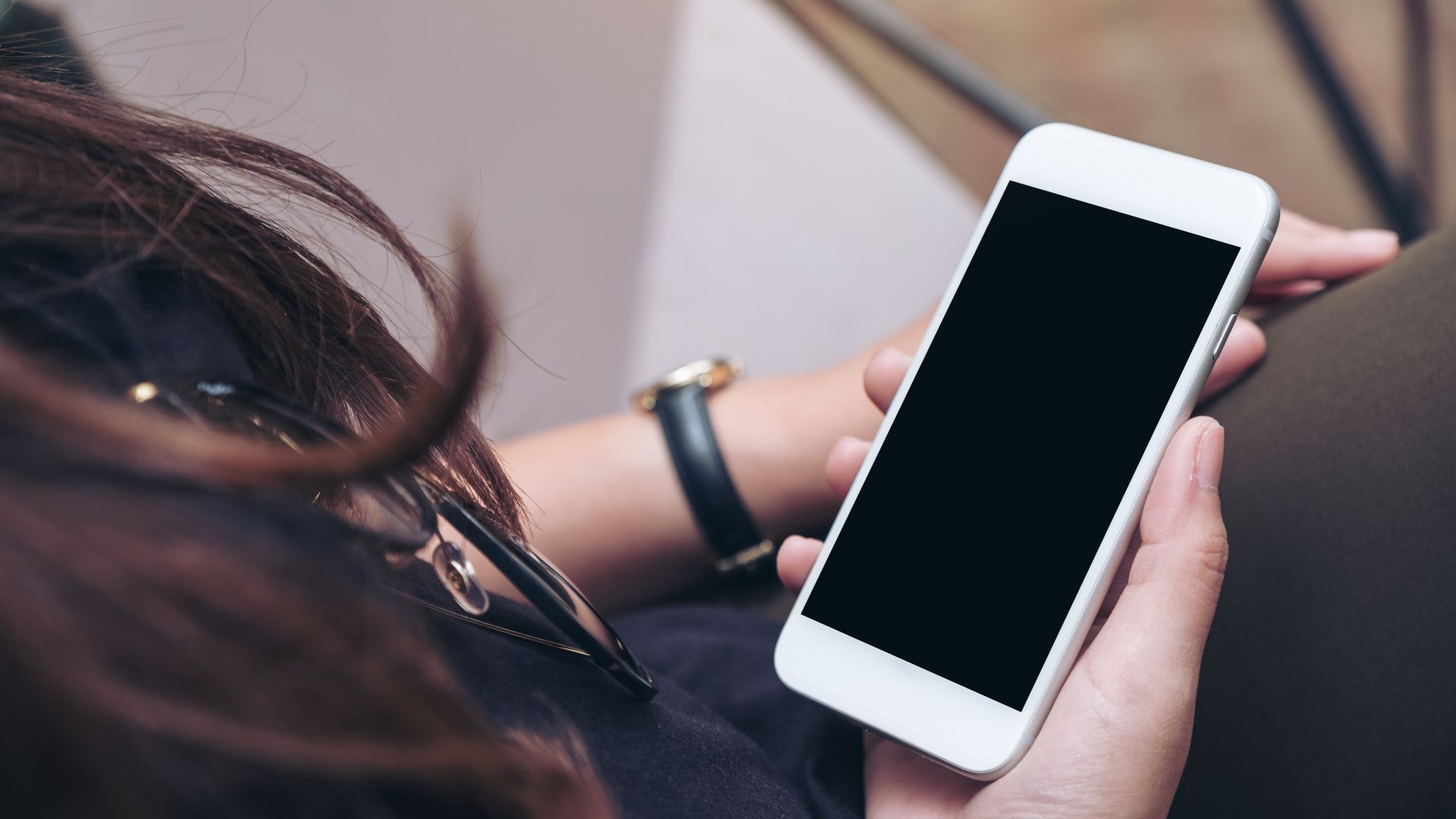 UK homes hoarding millions of unused gadgets - how many are yours ...