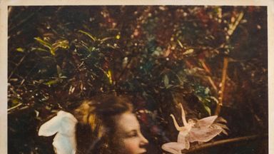 Cottingley Fairies: Images of one of the 20th century's 'best hoaxes ...