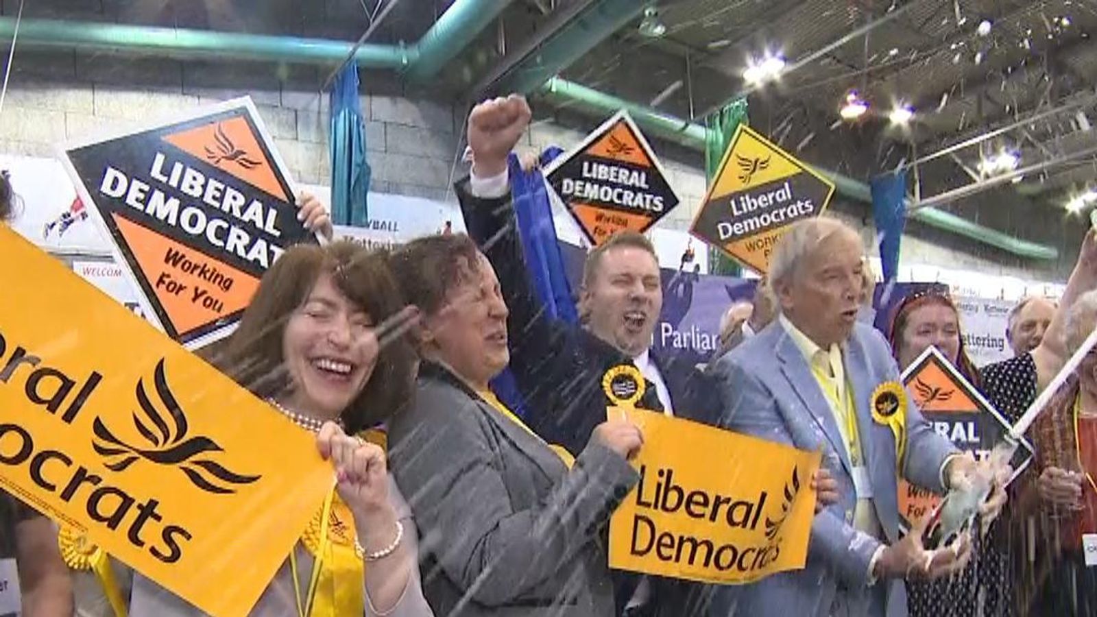 The Brexit Party and Lib Dems triumph in UK's European elections ...