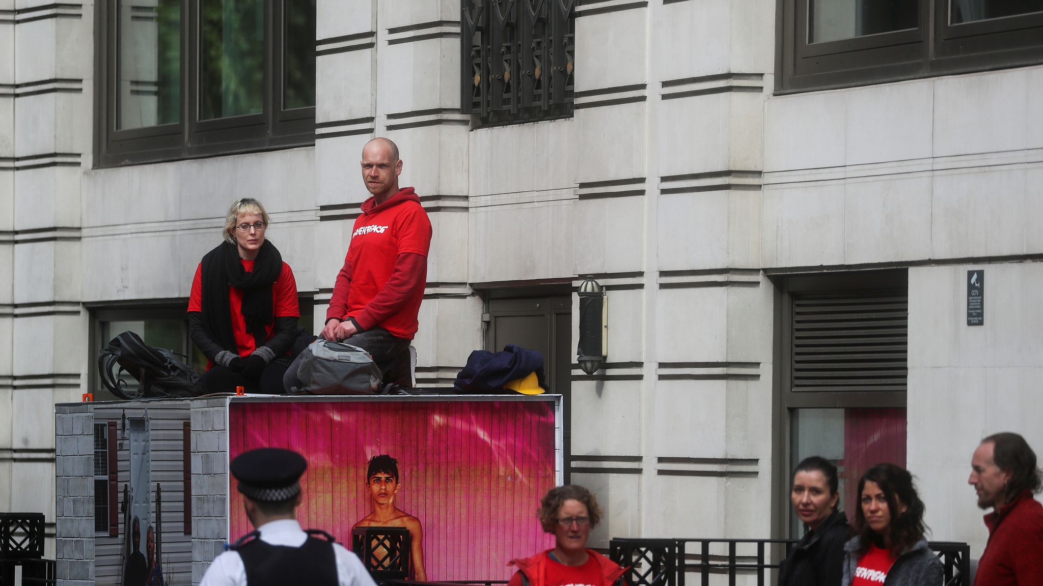 BP headquarters blockaded by climate activists | Money News | Sky News