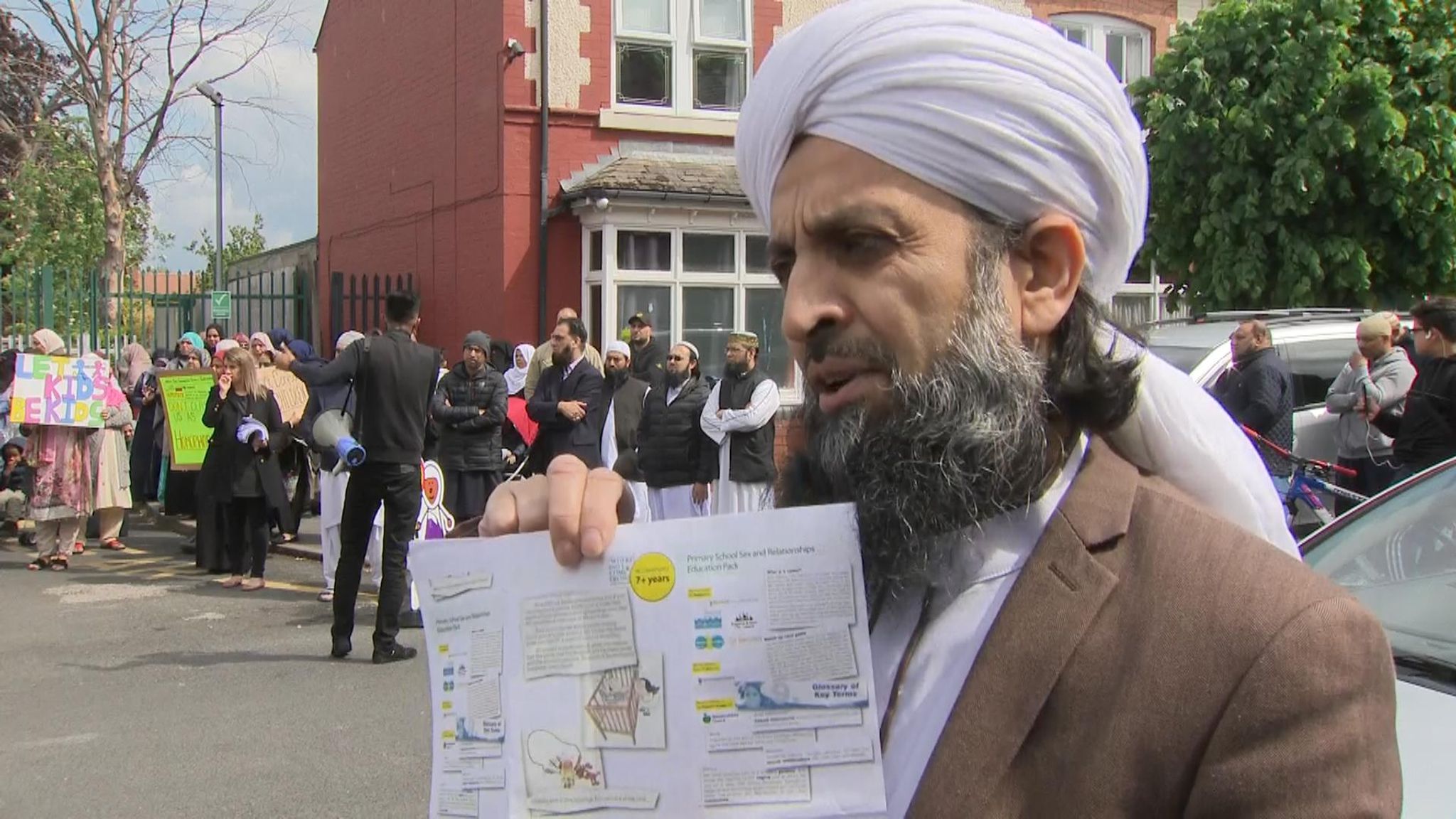 Angry protests continue over Birmingham school's 'okay to be gay ...