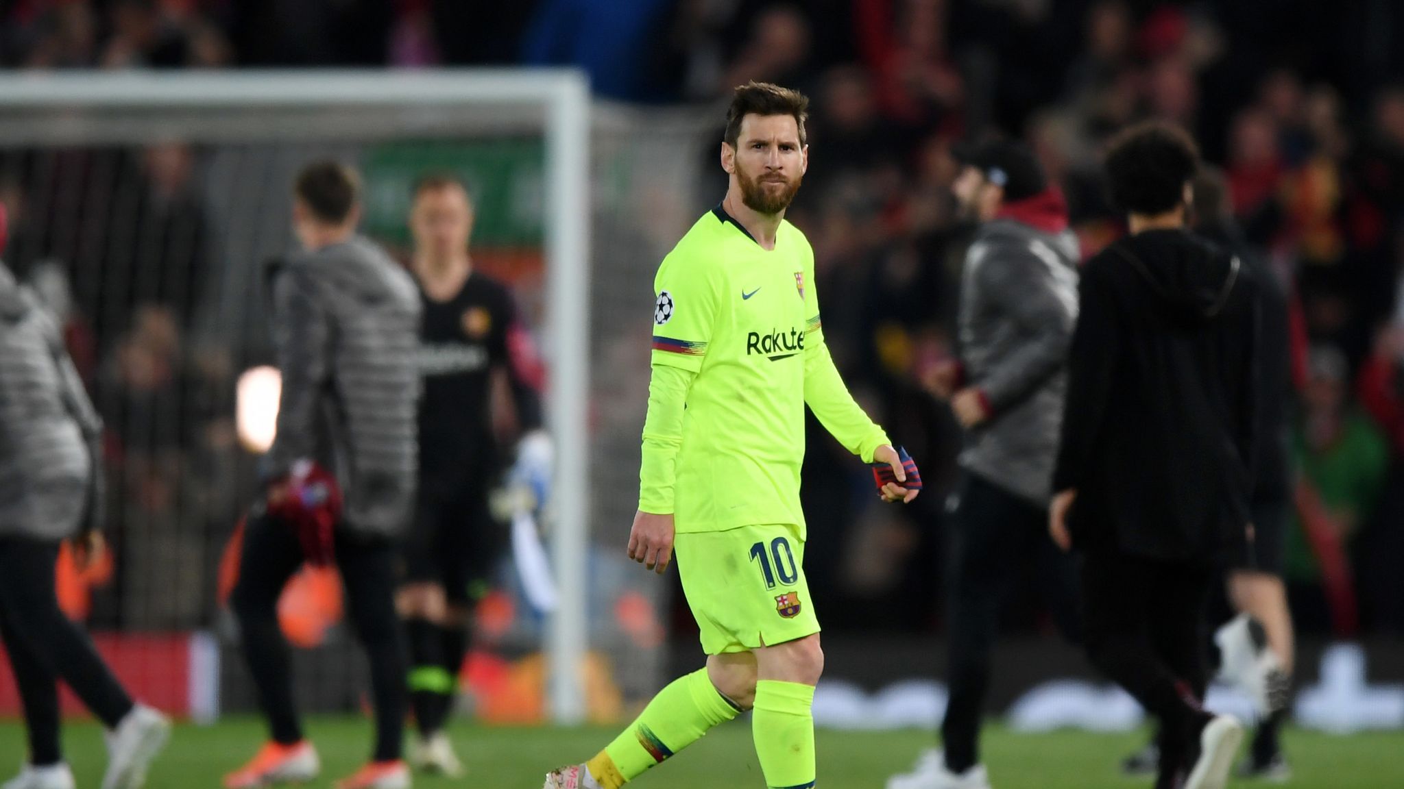 What a comeback! Liverpool score four against Barcelona to go through ...