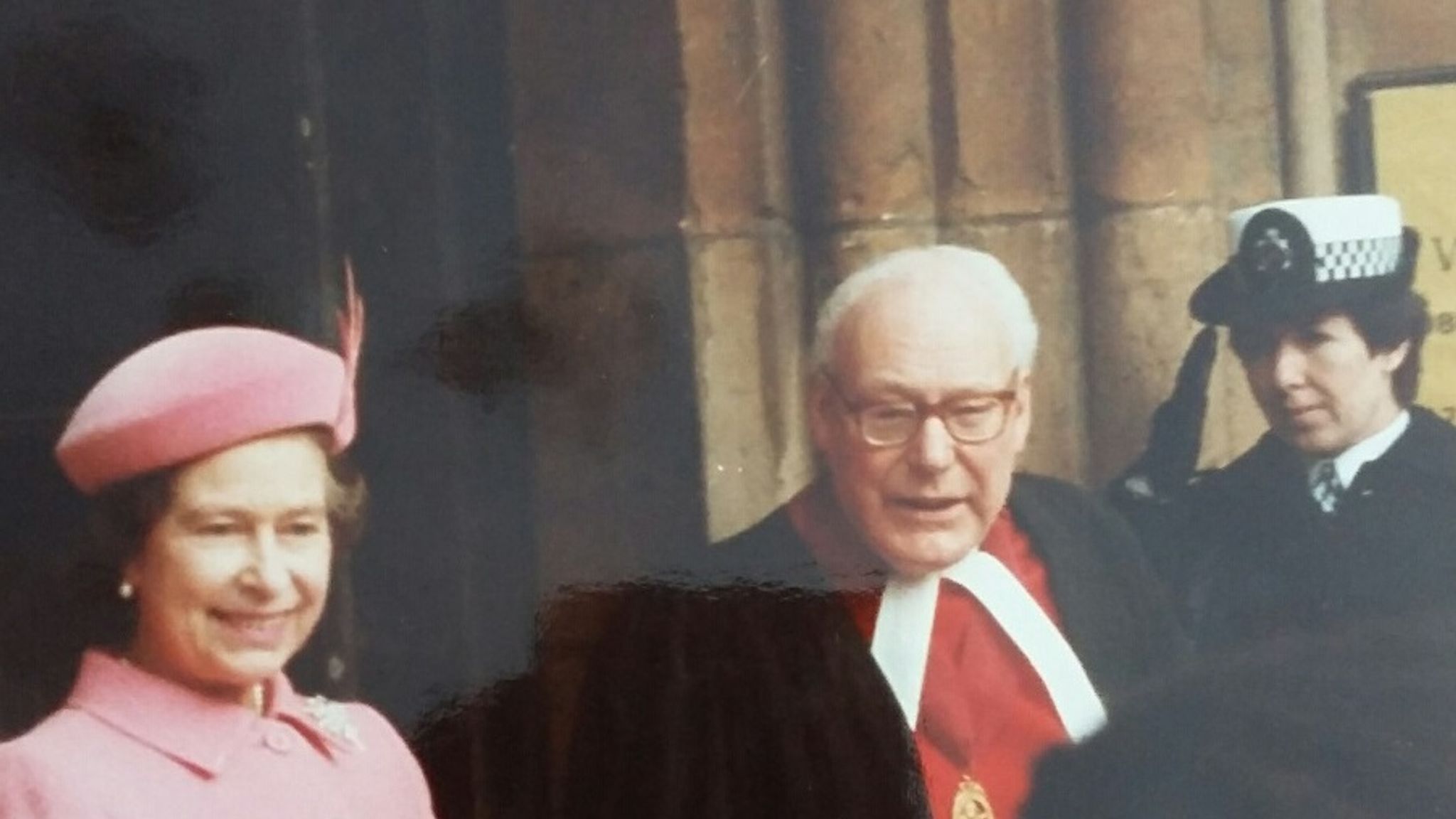 Service to mark 100 years since women joined the Met Police | UK News ...