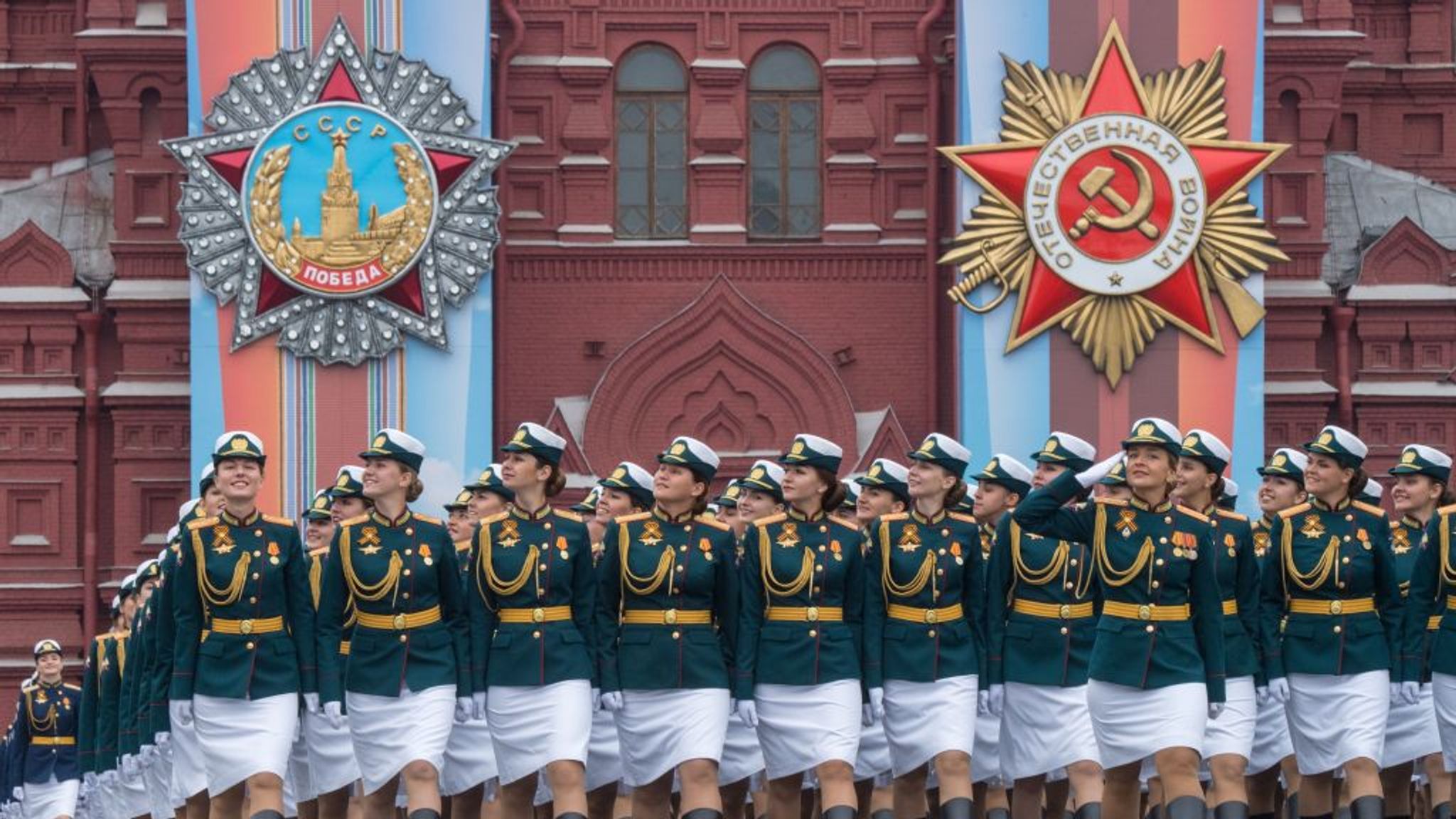 Vladimir Putin pledges to boost armed forces during Victory Day parade ...