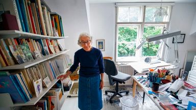 Judith Kerr: Tiger Who Came To Tea author dies aged 95 | Ents & Arts ...