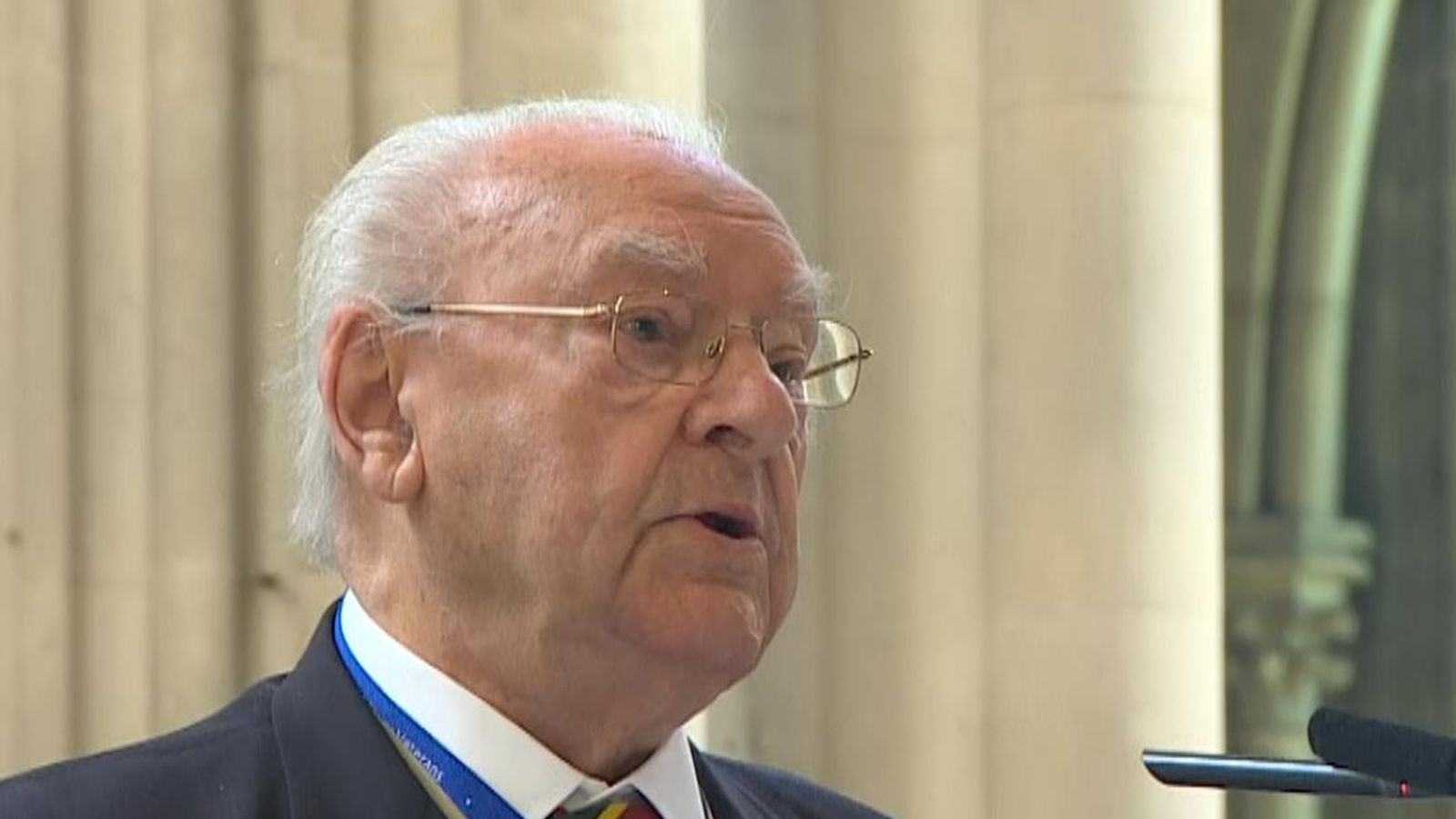 Poetry and remembrance for D-Day heroes in Normandy | World News | Sky News