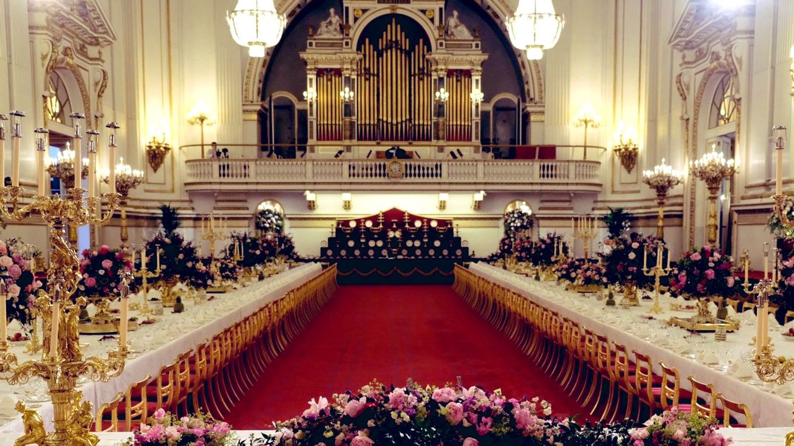 Lamb, stuffing and Sheeran: What's on the menu for Trump's state ...