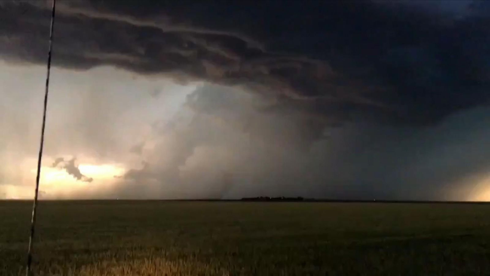 Sustained lightning over Colorado | US News | Sky News