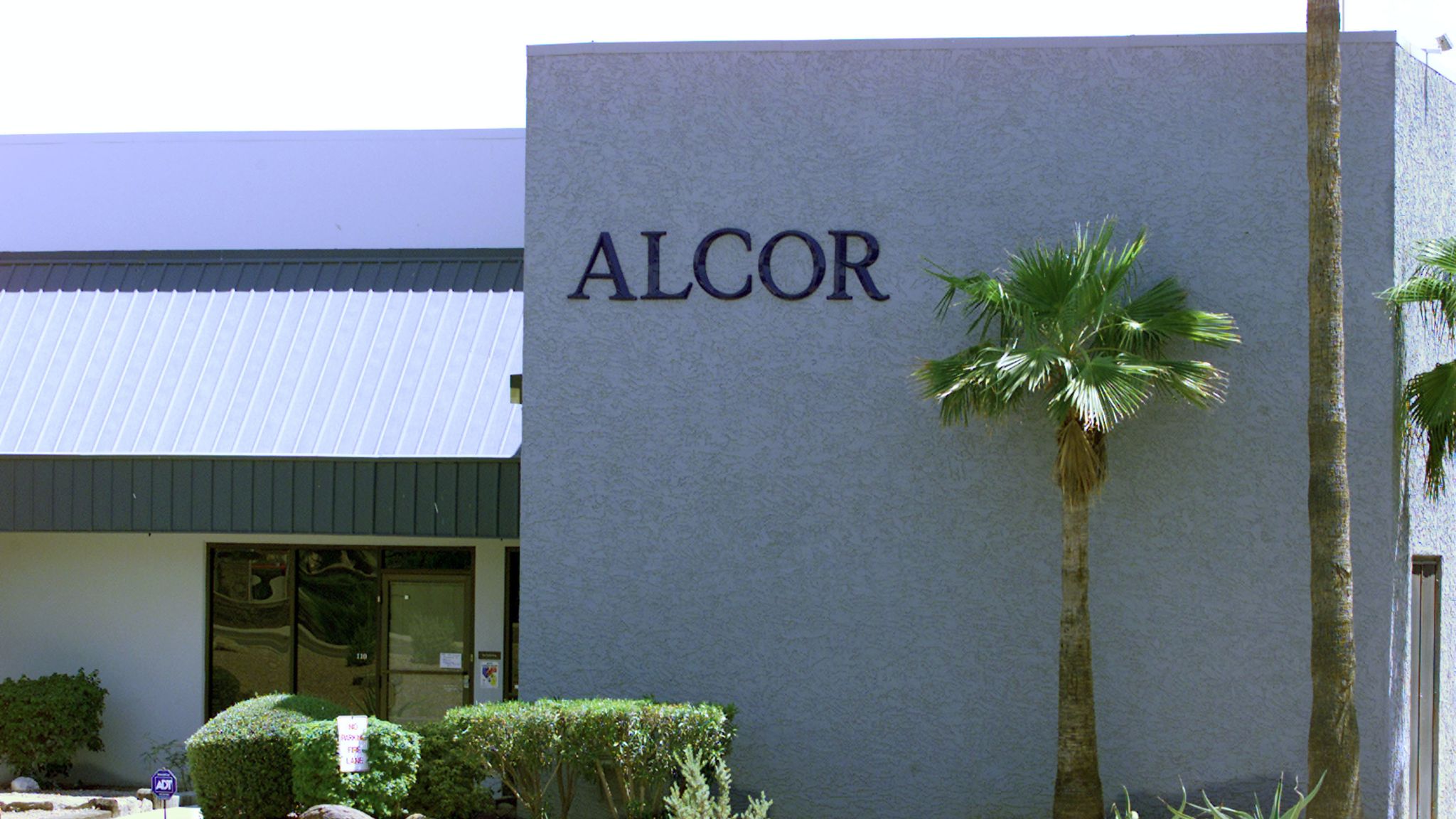 US man sues cryonics company for $1m and wants father's head returned ...