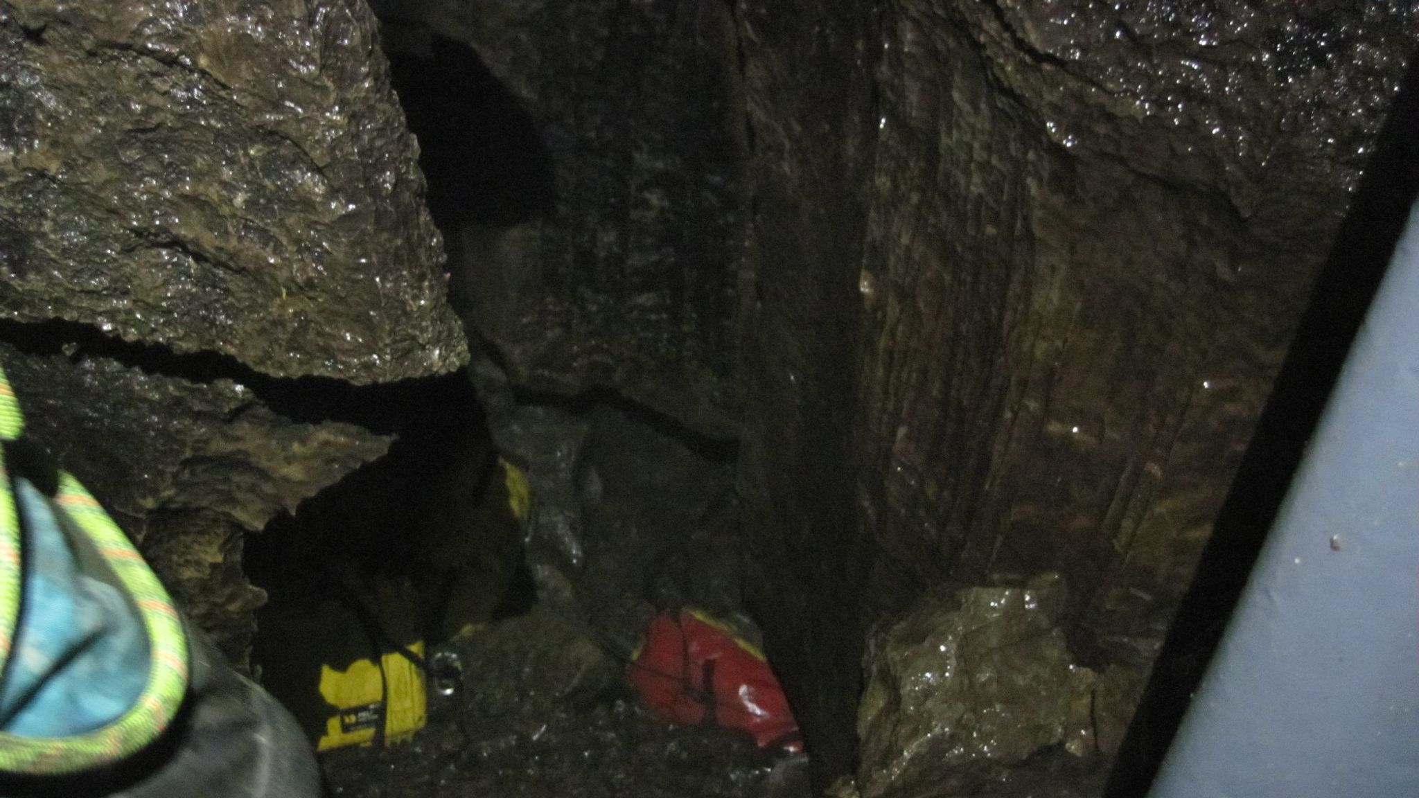 Man trapped in Yorkshire cave dies despite huge rescue effort | UK News ...