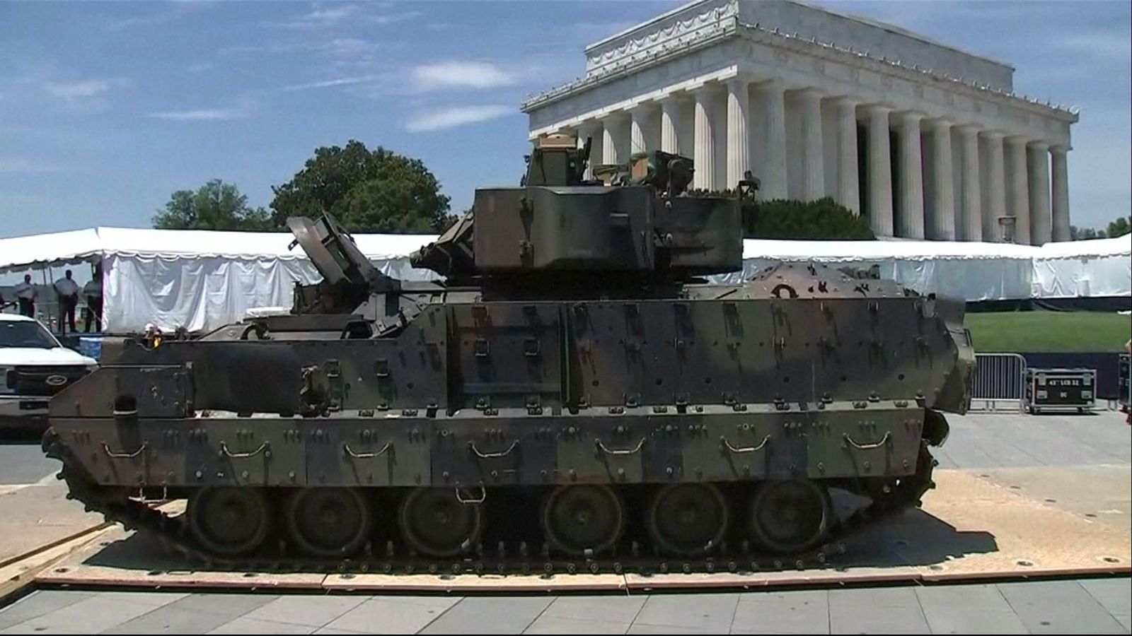 Tanks roll into Washington for Independence Day | US News | Sky News