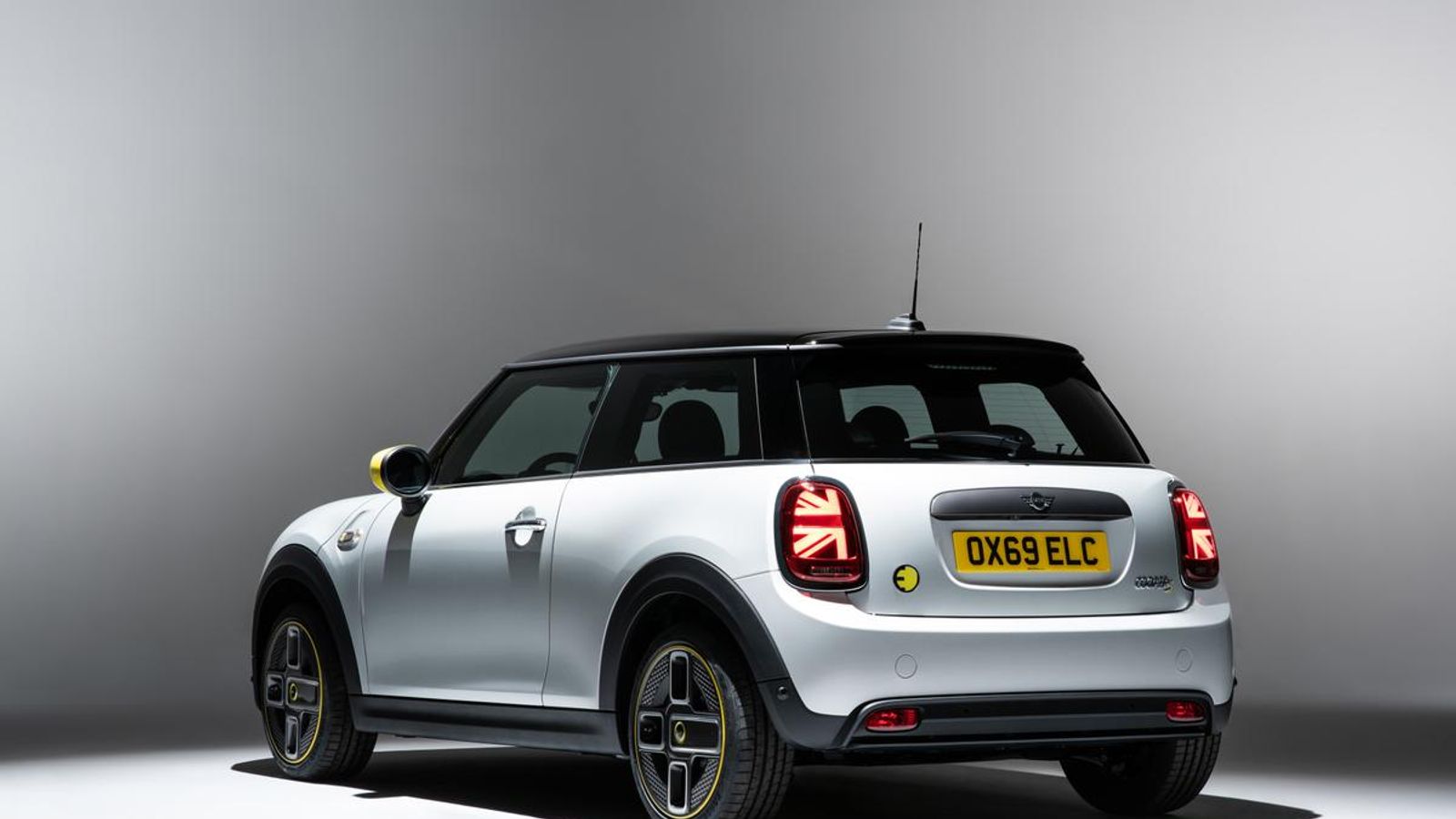BMW launches UK-produced Mini Electric despite Brexit concerns | Money ...