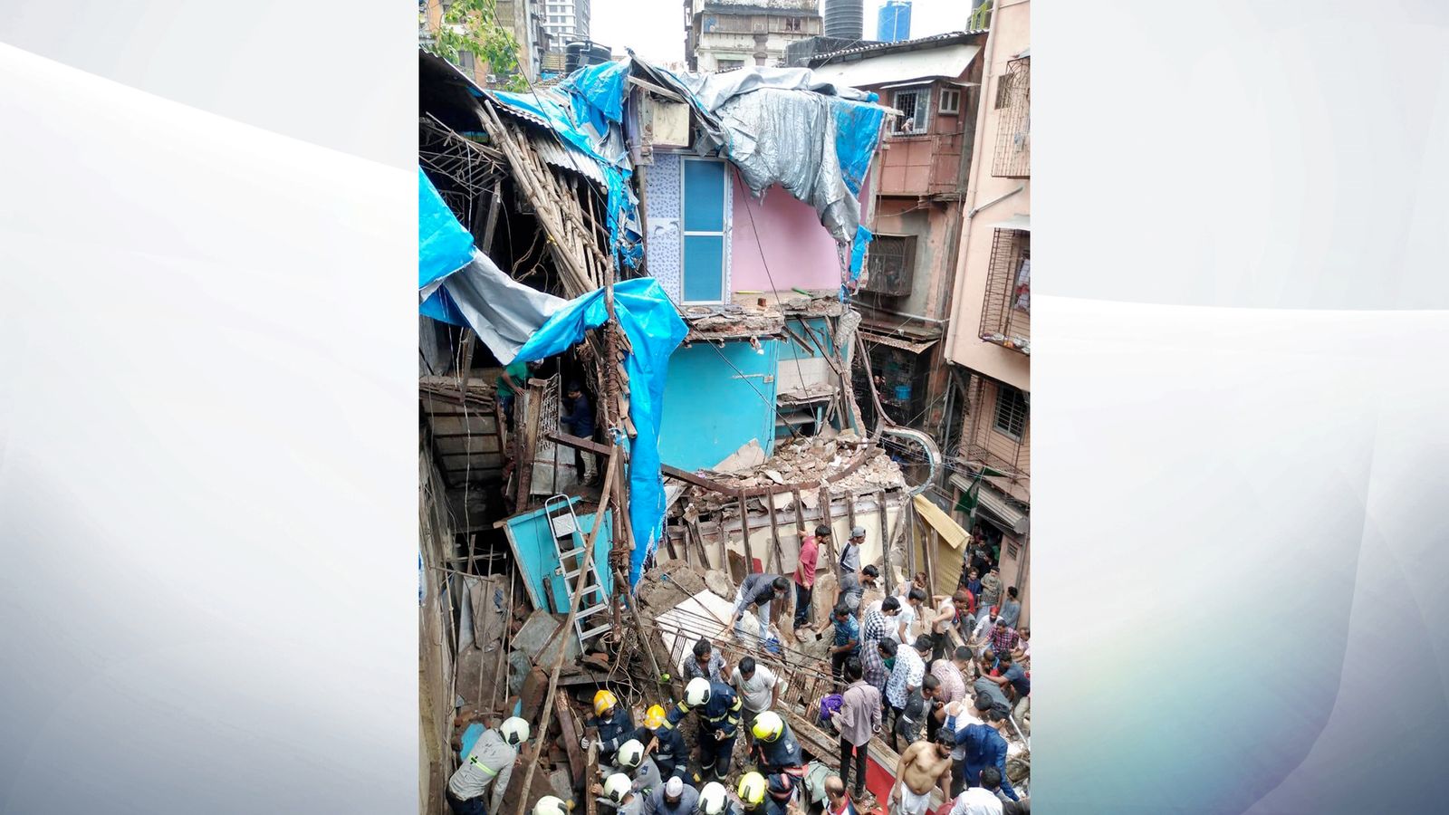 Mumbai building collapse: Four dead and more than 30 feared trapped ...
