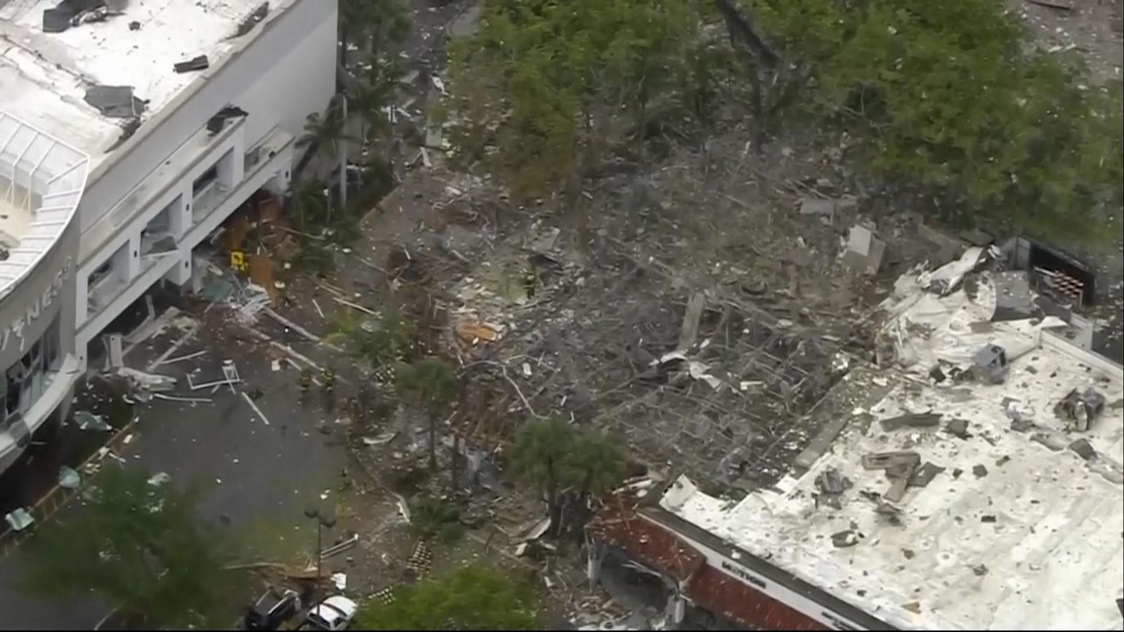 Florida explosion: At least 21 people injured in huge blast at shopping ...